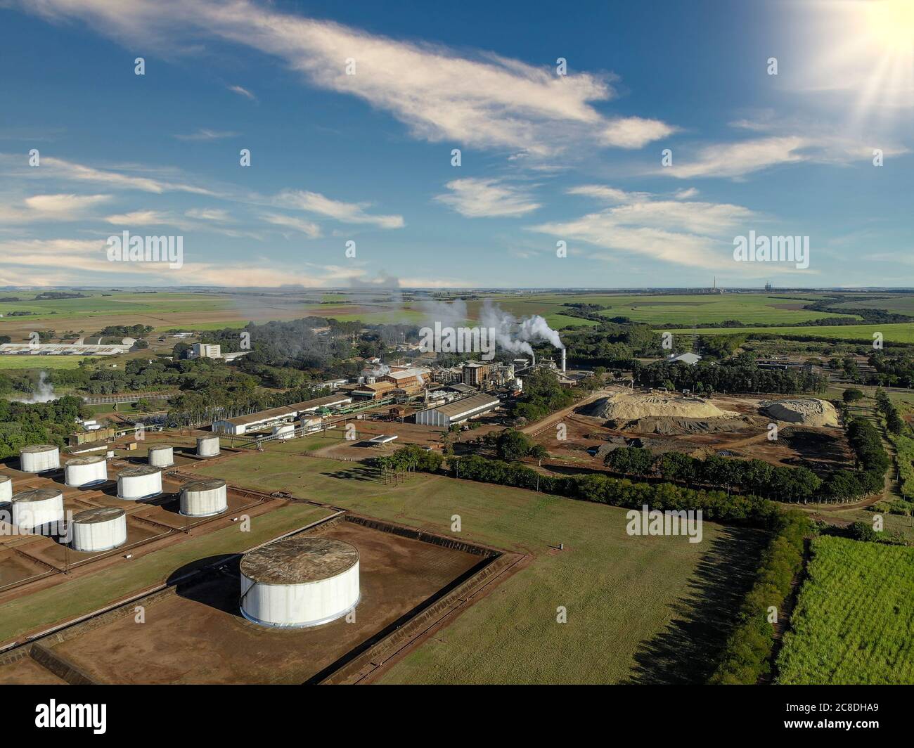 Sugarcane processing plant refinery hi-res stock photography and images ...