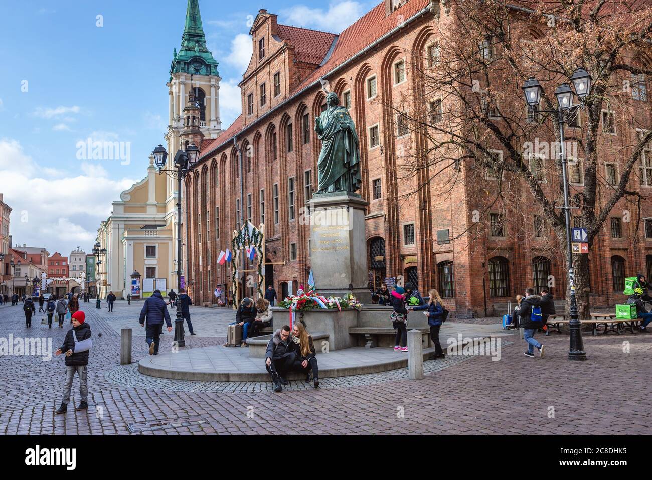 Nicolaus copernicus statue hi-res stock photography and images - Alamy