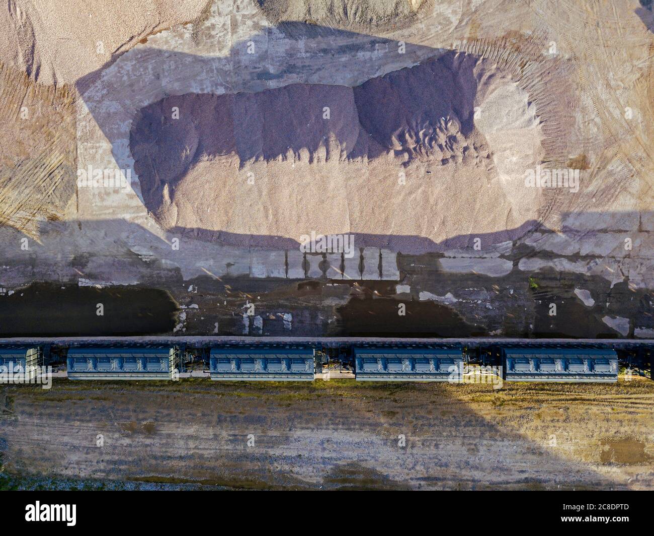 Pit railroad hi-res stock photography and images - Alamy