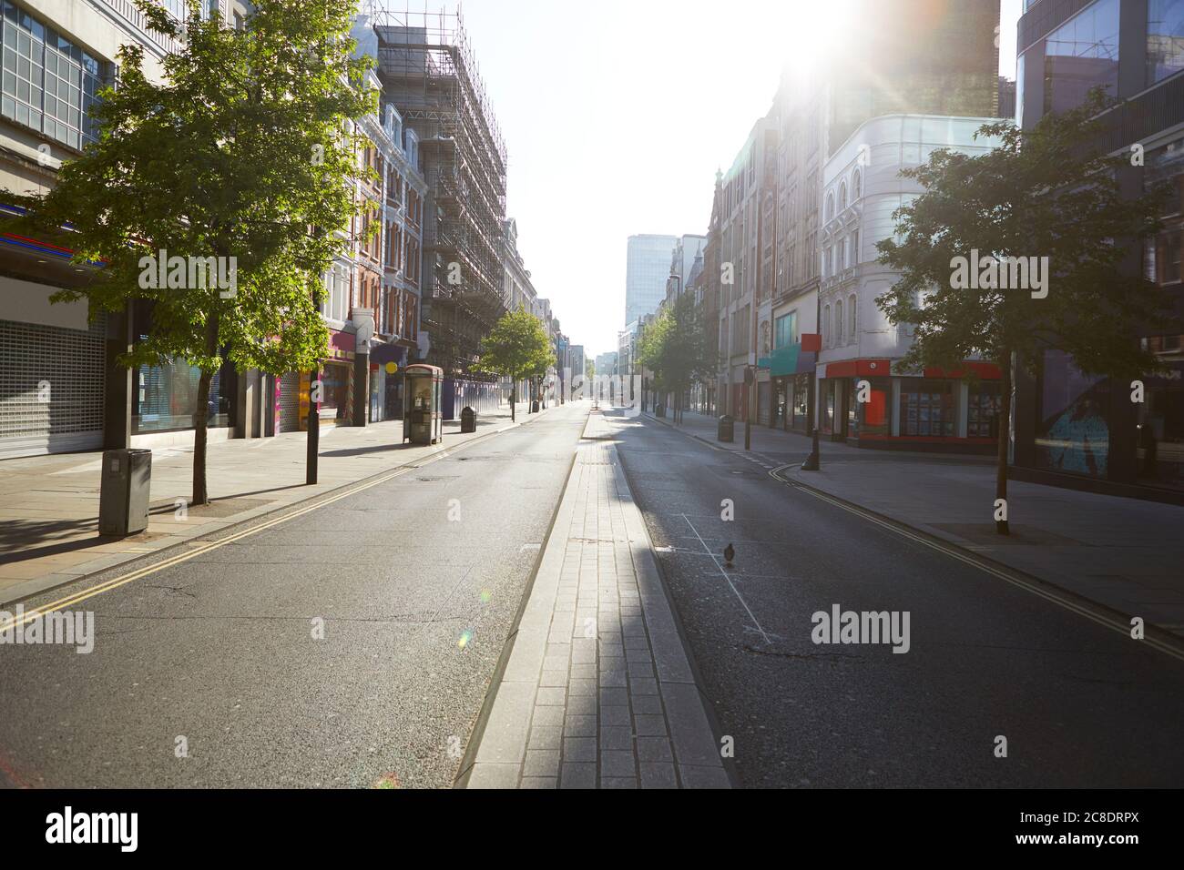 Empty london oxford street hi-res stock photography and images - Alamy