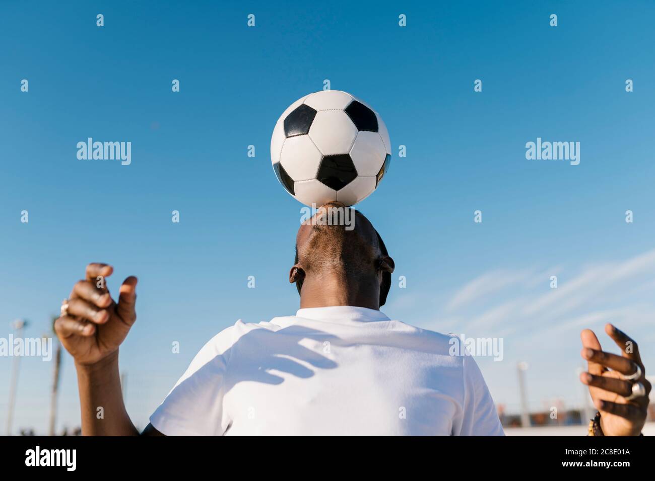 Balancing soccer ball hi-res stock photography and images - Alamy