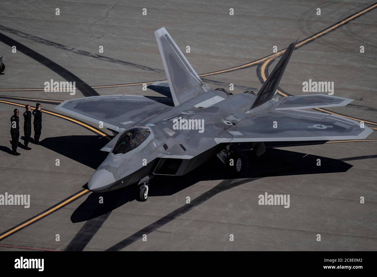 F22 super raptor hi-res stock photography and images - Alamy