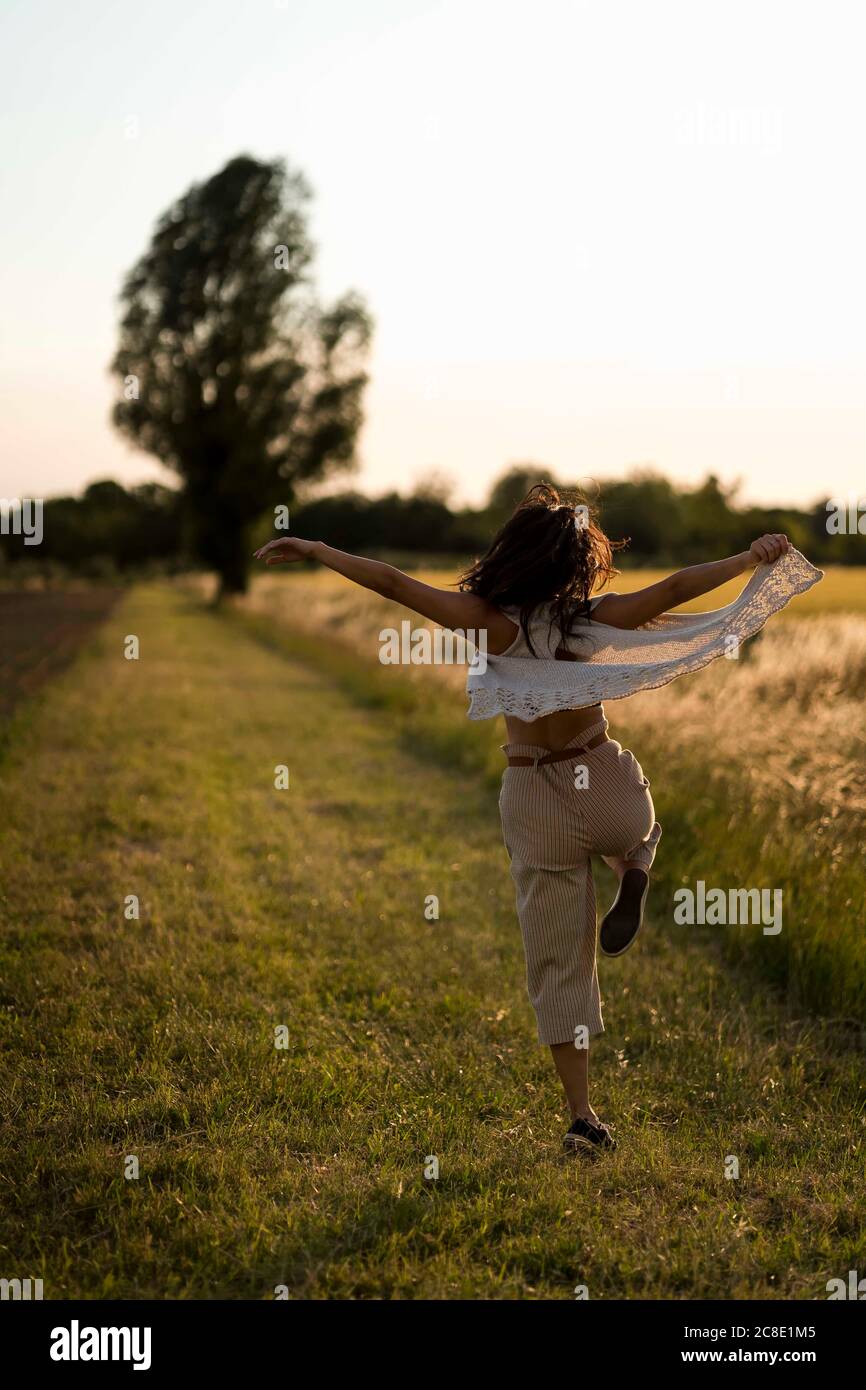 Jumping dancing field hi-res stock photography and images - Alamy