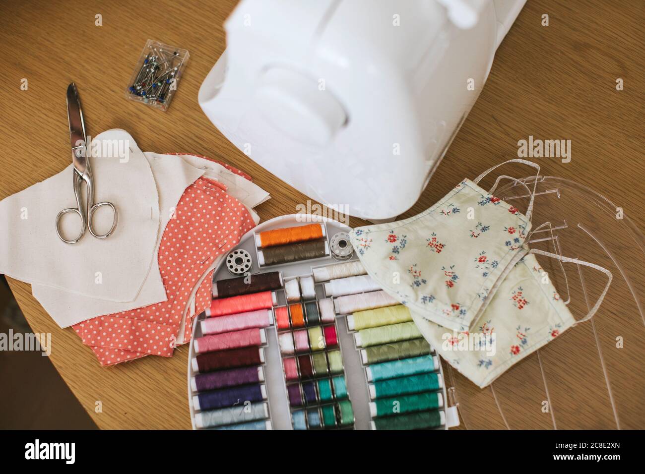 Sewing machine items hi-res stock photography and images - Alamy