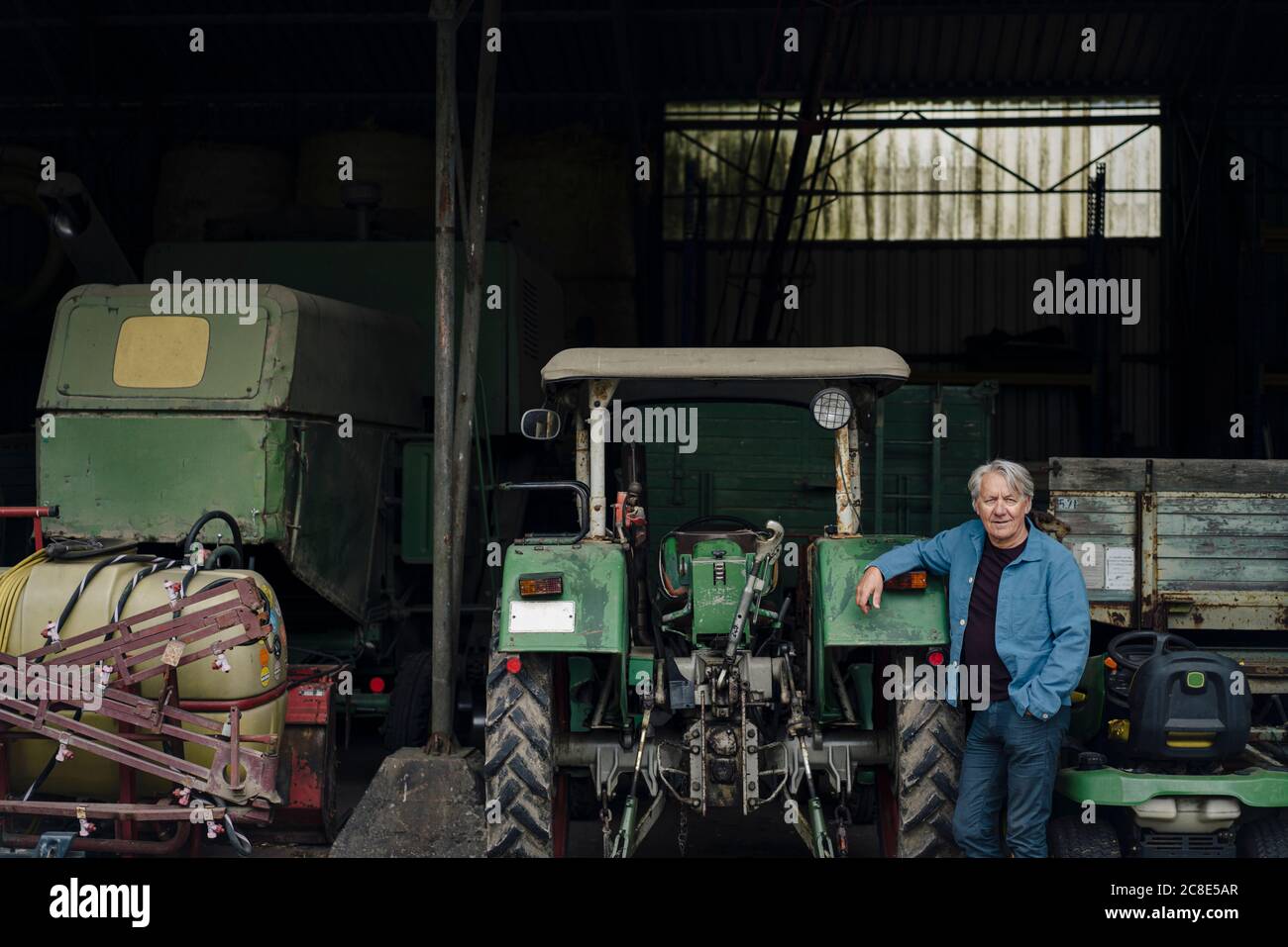 Portrait image of tractor hi-res stock photography and images - Alamy