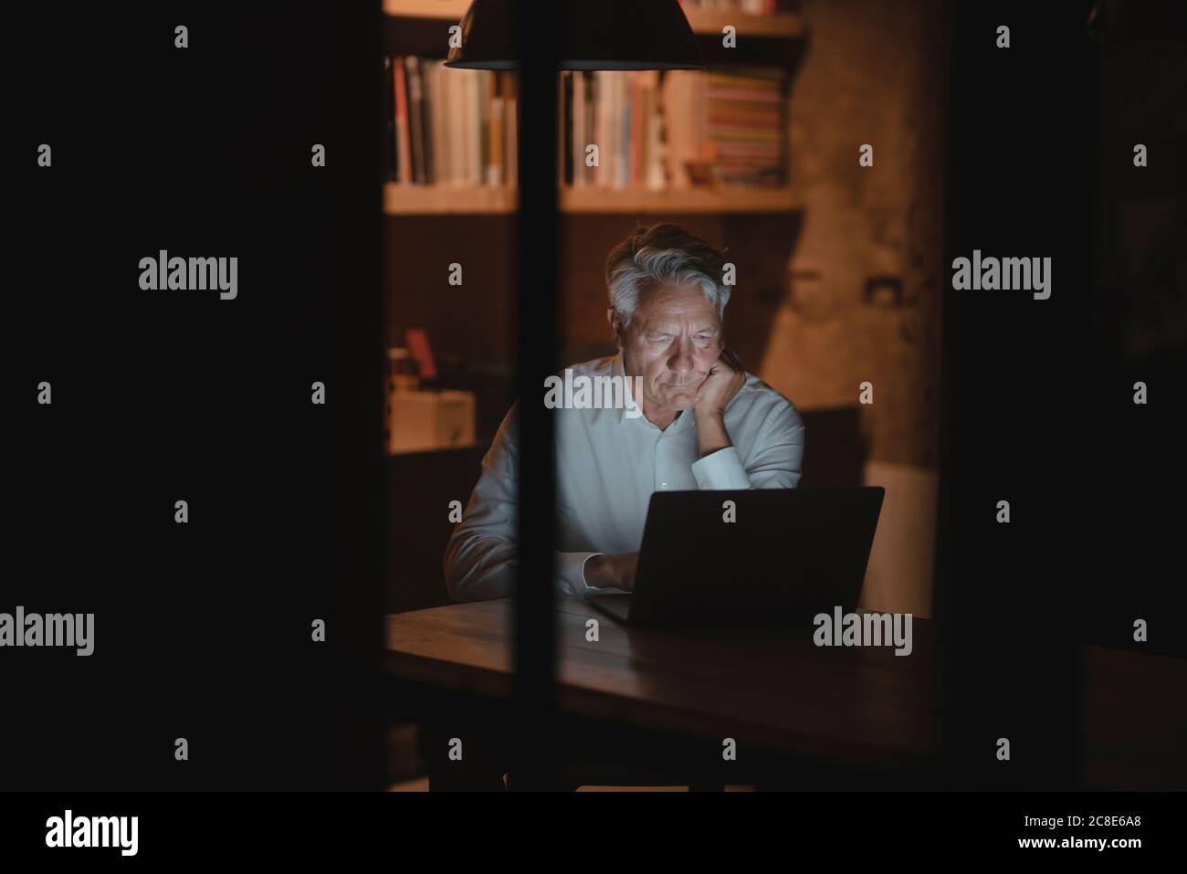 Working the late shift hi-res stock photography and images - Alamy