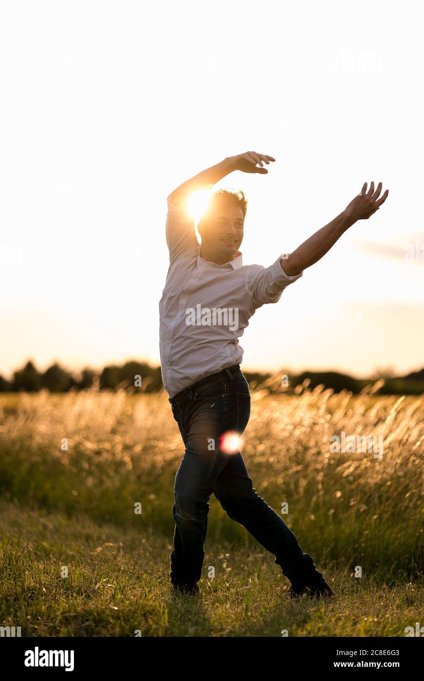 Dancing light hi-res stock photography and images - Alamy