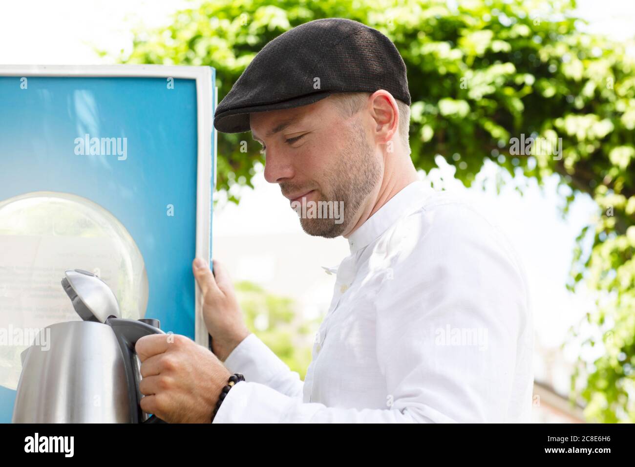 Barter box hi-res stock photography and images - Alamy