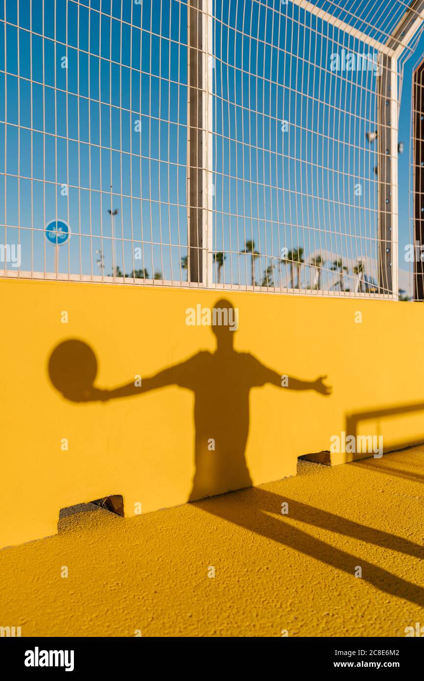 Long shadow basketball court hi-res stock photography and images - Alamy