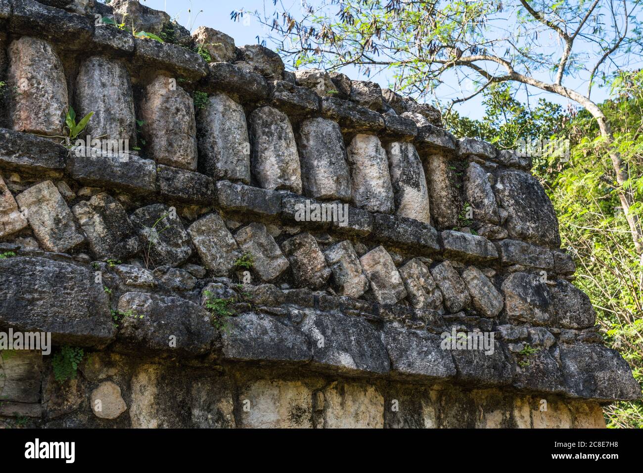 America mesoamerican geometric hi-res stock photography and images - Alamy