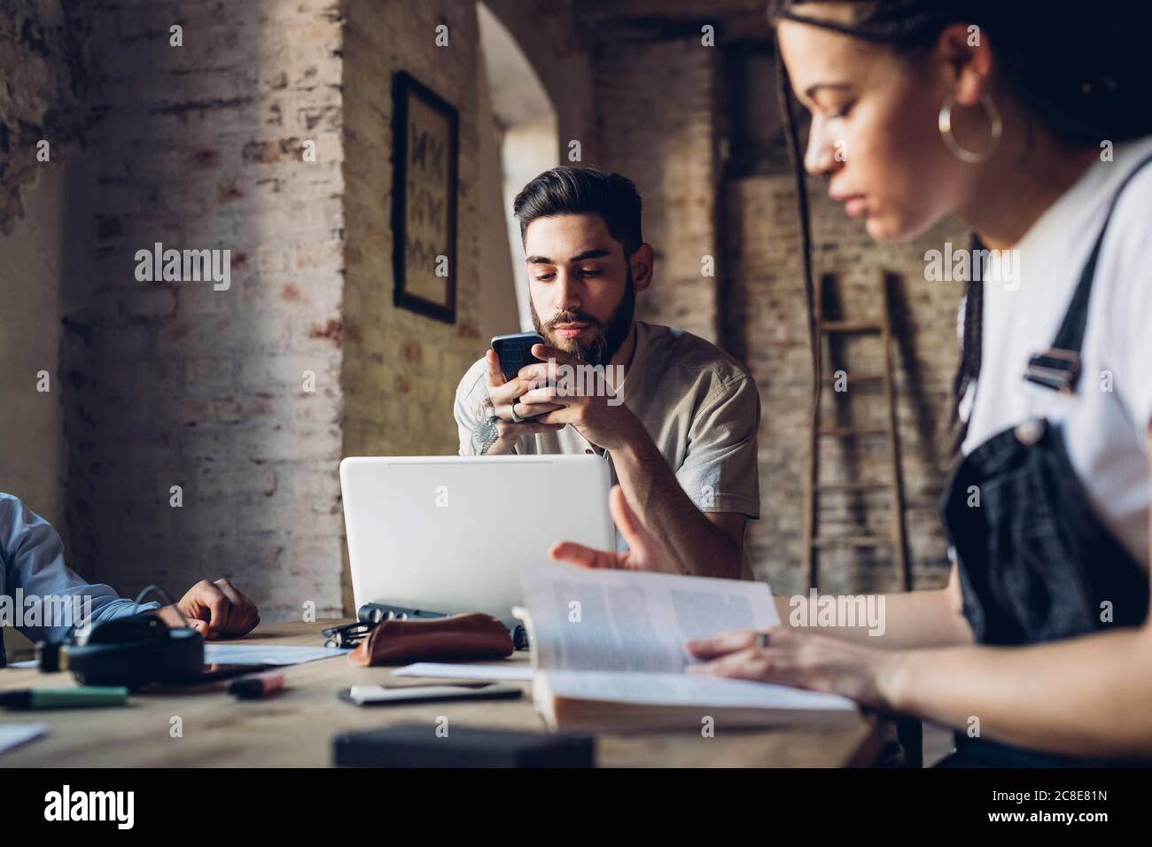 Creative business people hi-res stock photography and images - Alamy