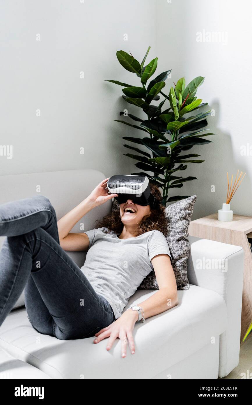 Using mixed reality hi-res stock photography and images - Alamy