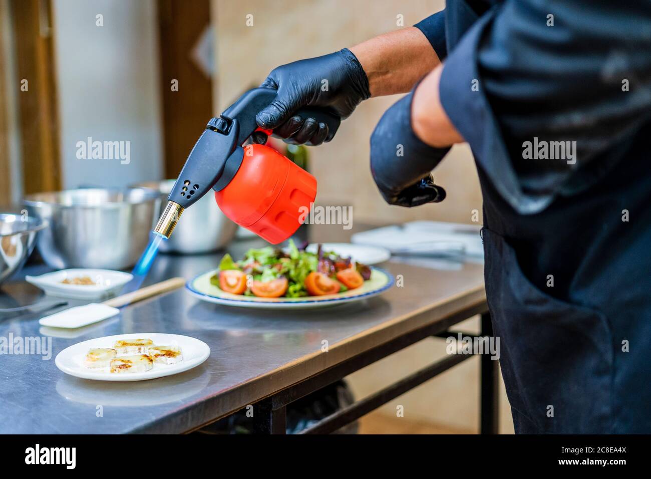 Bunsen burner cooking hi-res stock photography and images - Alamy