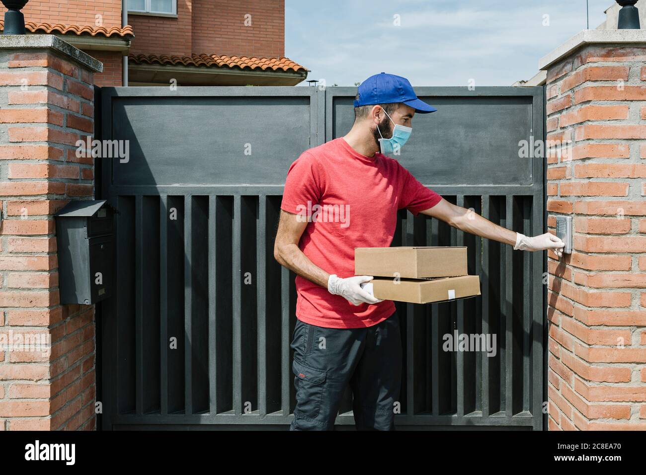 Intercom gate hi-res stock photography and images - Alamy