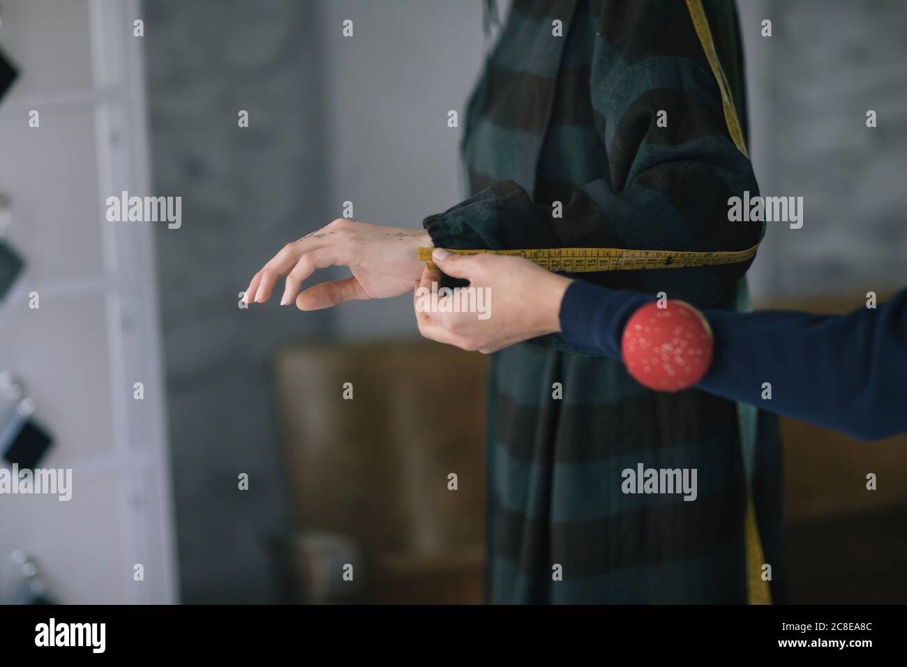 Tailor design hi-res stock photography and images - Alamy