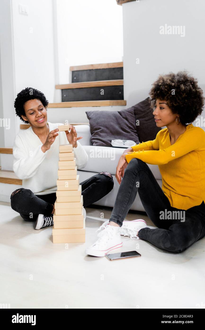 Stacking boxes hi-res stock photography and images - Alamy