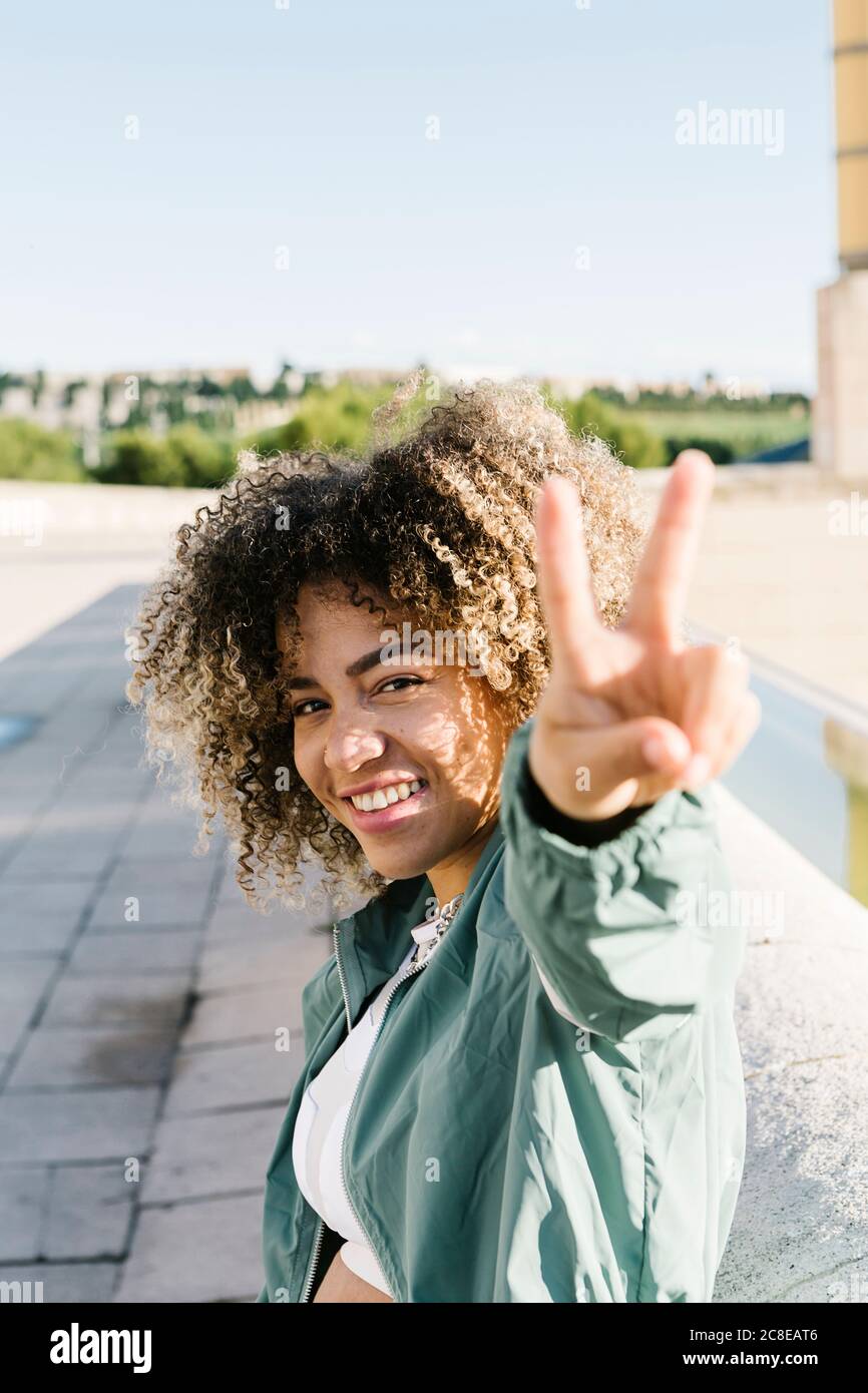 Peace day hi-res stock photography and images - Alamy