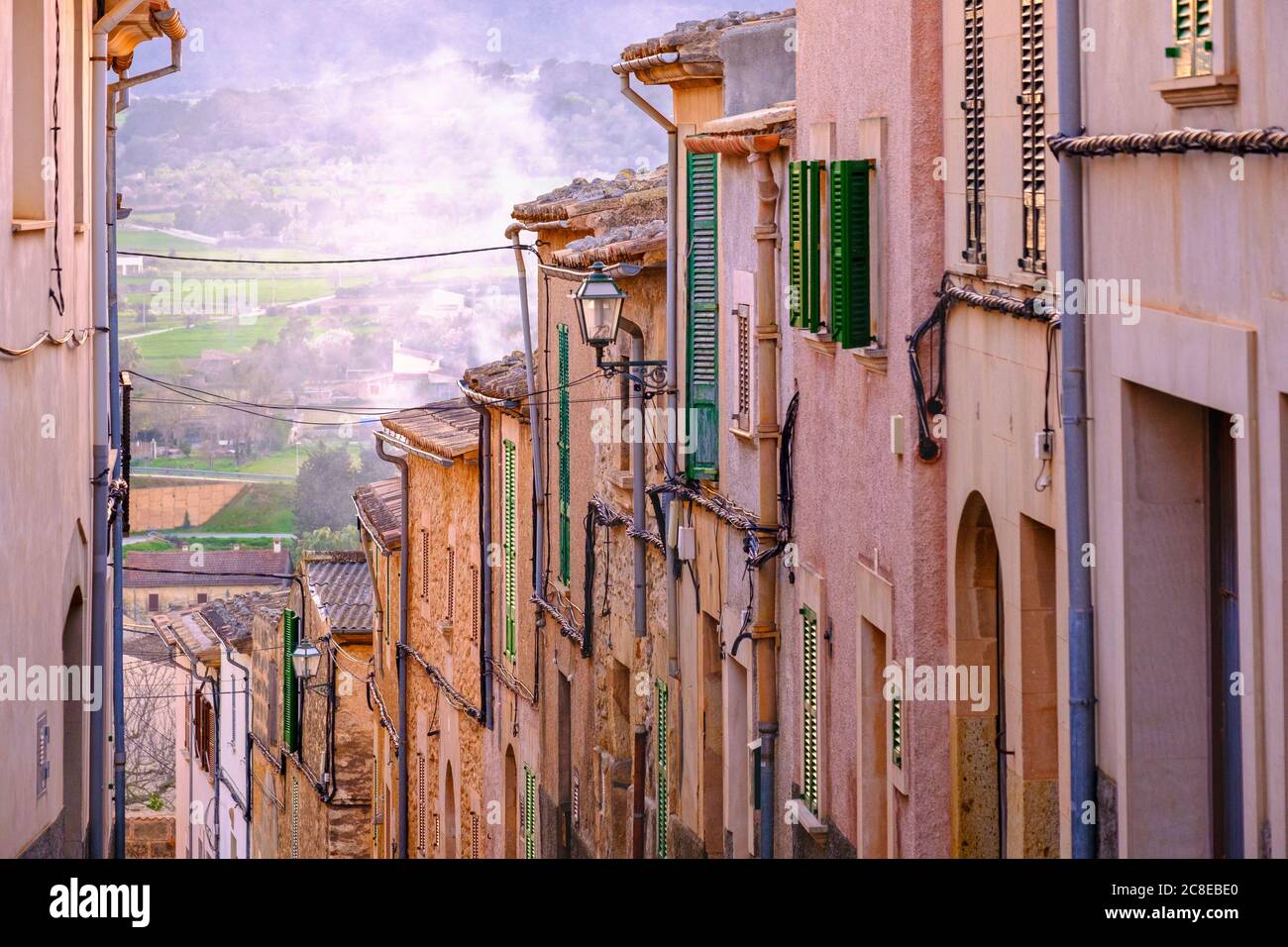 Row houses spain hi-res stock photography and images - Alamy