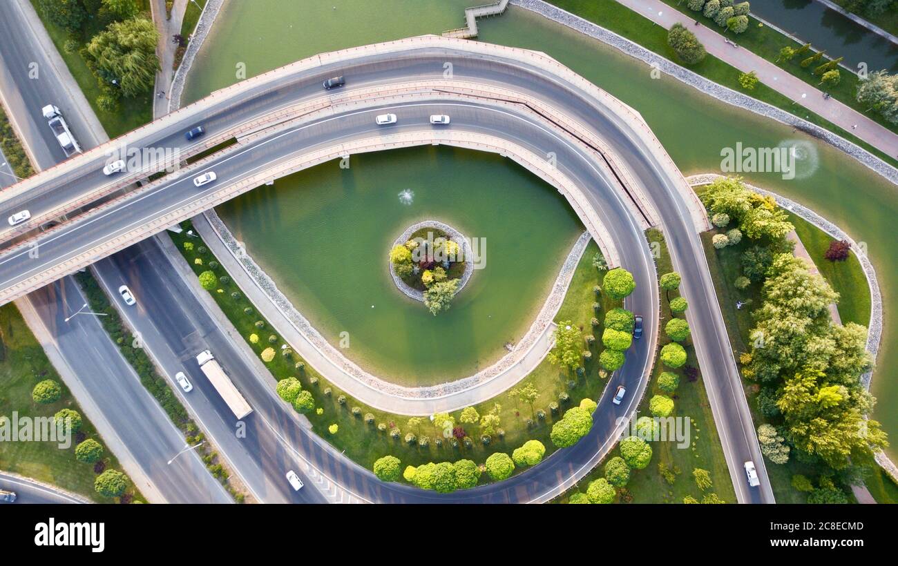 Two lane roundabout hi-res stock photography and images - Alamy