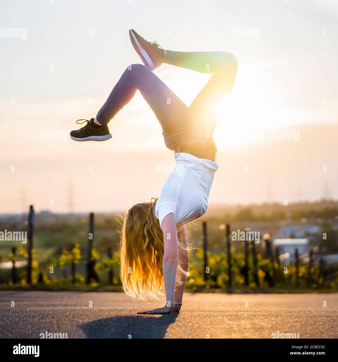 Back handstand hi-res stock photography and images - Alamy