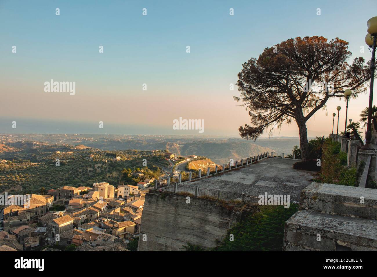 Gerace italy hi-res stock photography and images - Alamy