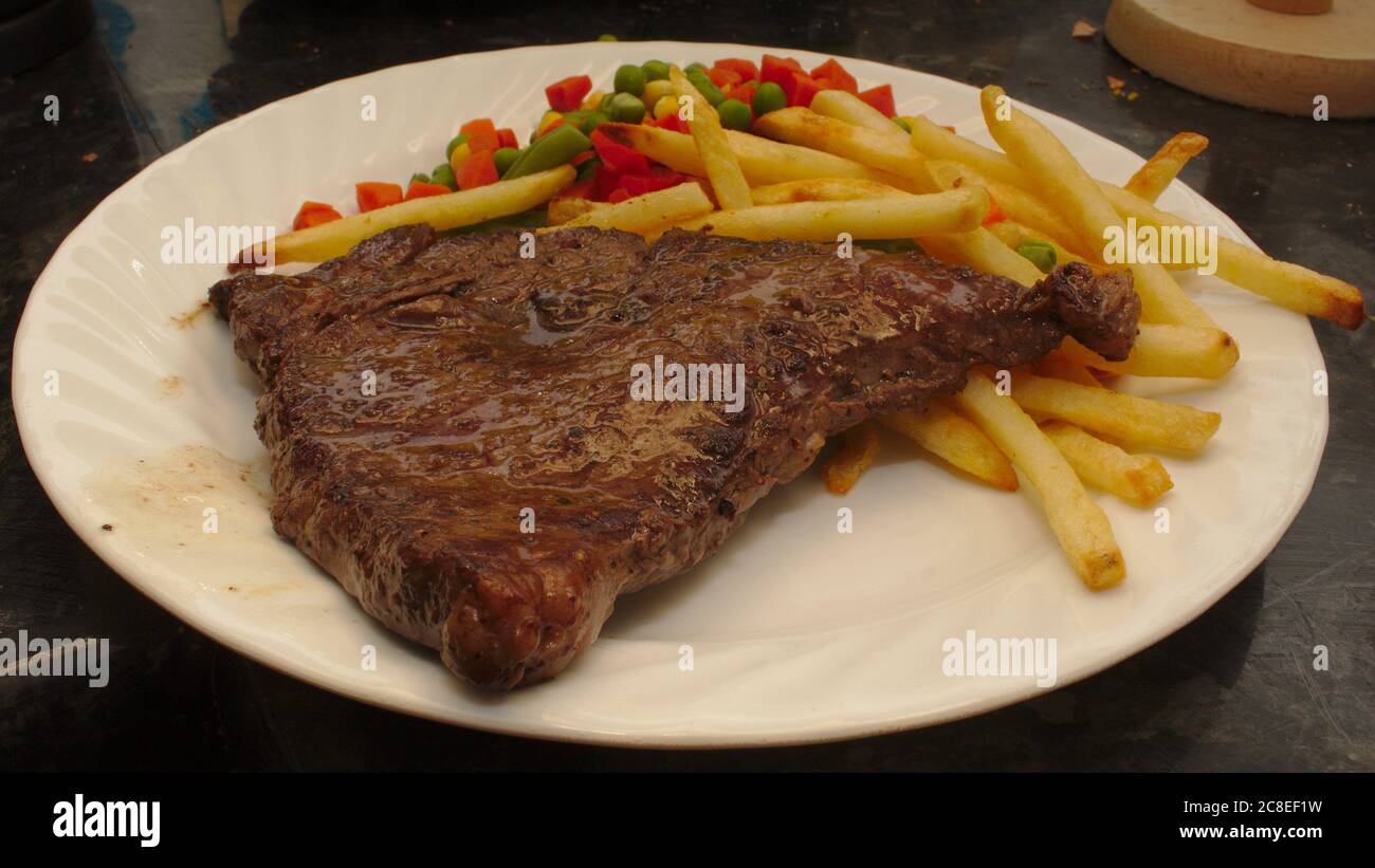 Venison leg steak hi-res stock photography and images - Alamy