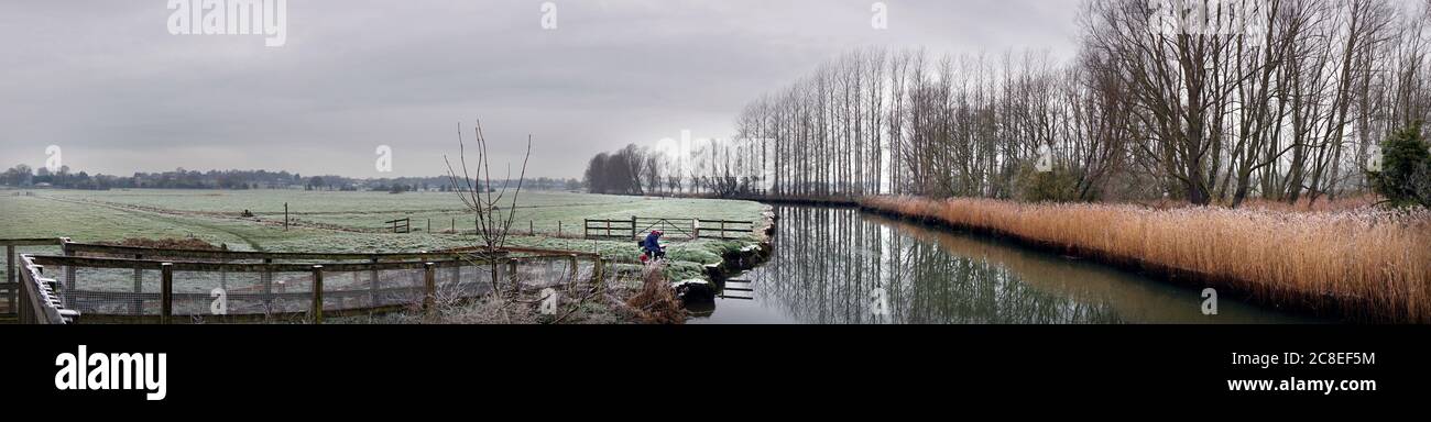 river waveney and marshes at geldeston norfolk suffolk border Stock ...