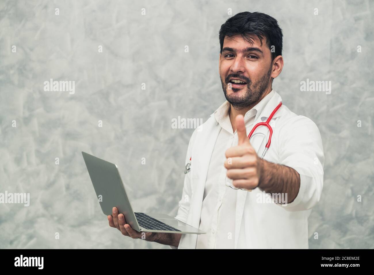 Doctor phone computer hi-res stock photography and images - Alamy