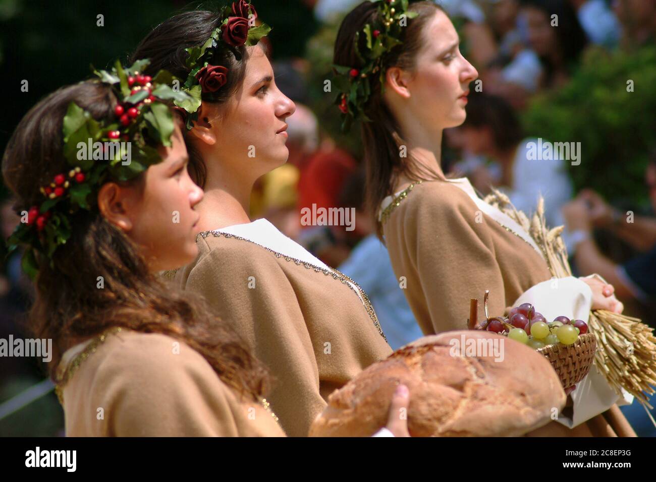 Female italian equestrian hi-res stock photography and images - Alamy