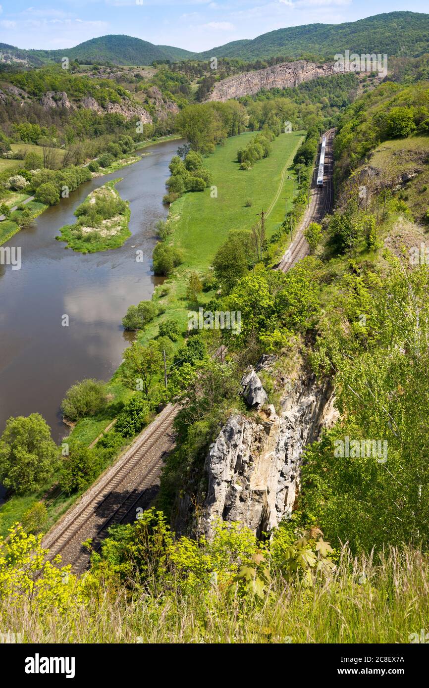 řeka Berounka z Tetína, Český kras, Česka republika / Berounka river ...
