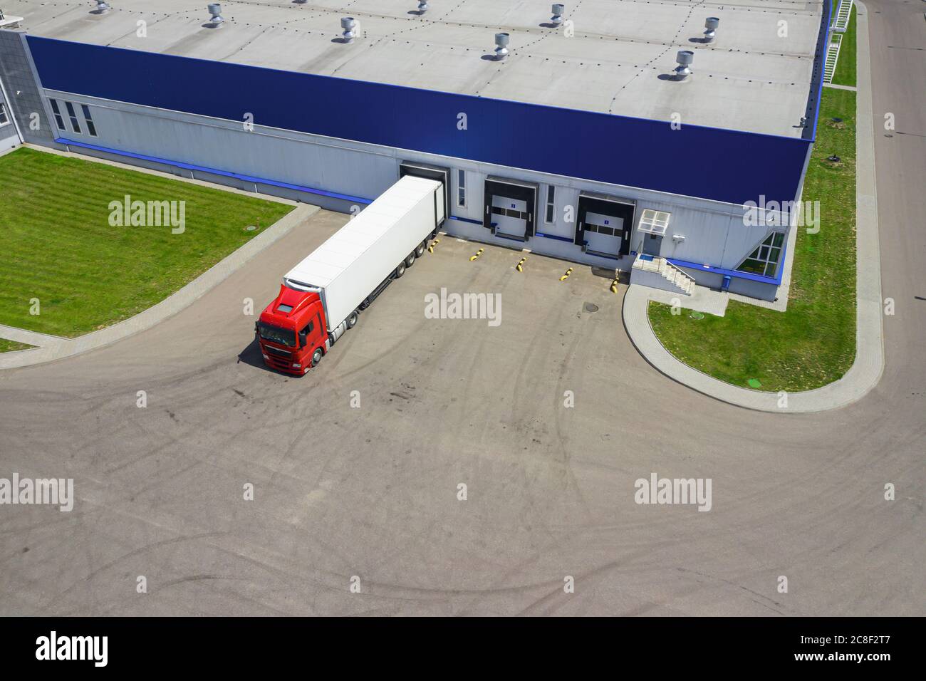 Trucks unloading area hi-res stock photography and images - Alamy