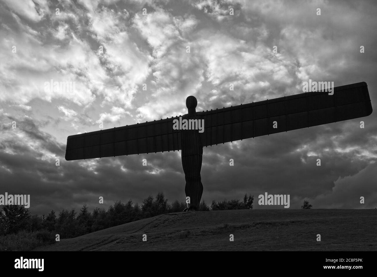 The iconic iron statue of The Angel of the North designed by Anthony ...