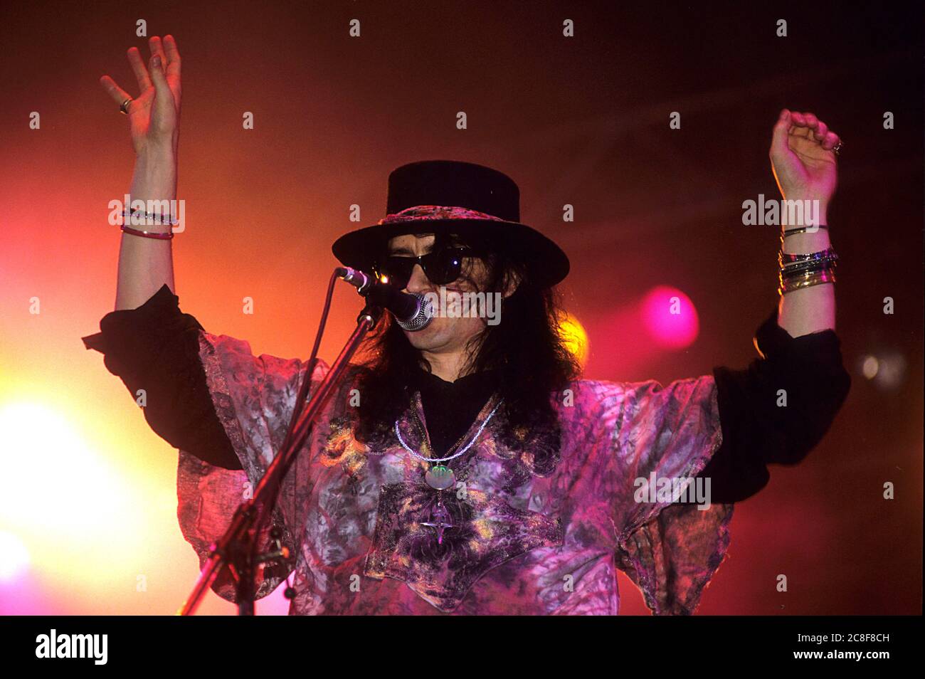 The mission 1986 band hi-res stock photography and images - Alamy