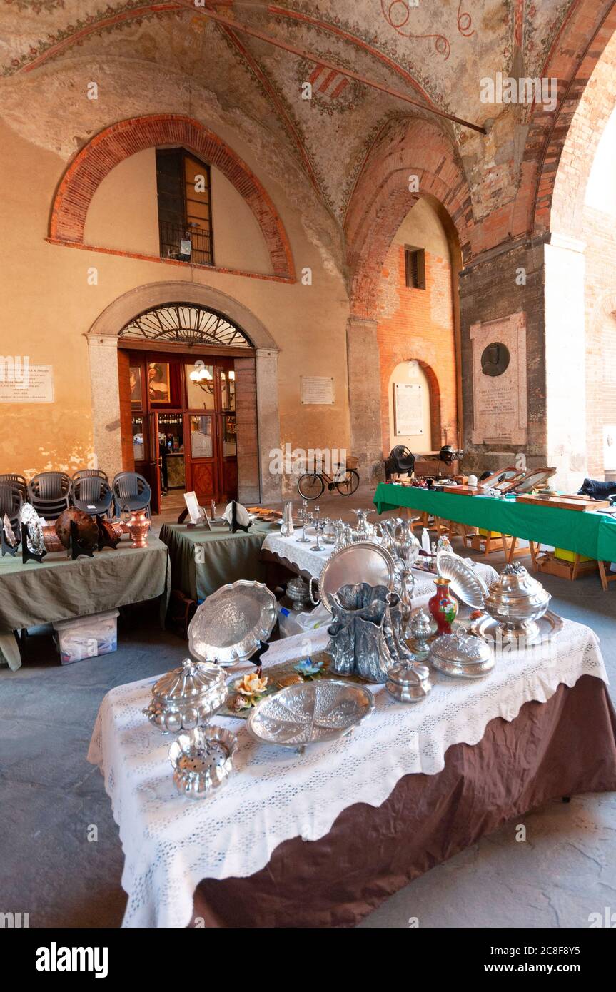 Palazzo comunale cremona hi-res stock photography and images - Alamy