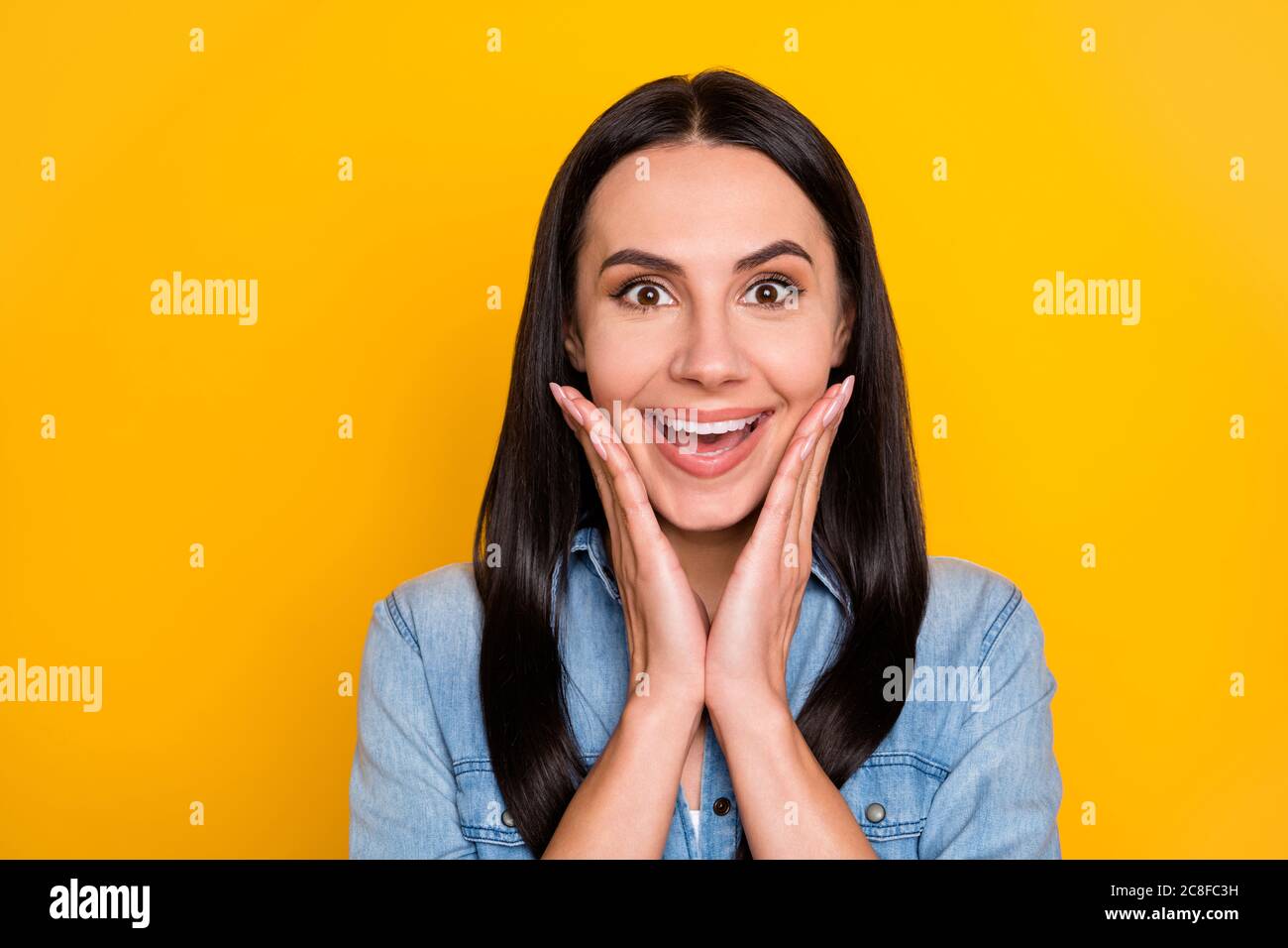 Cheerful cheery hi-res stock photography and images - Alamy