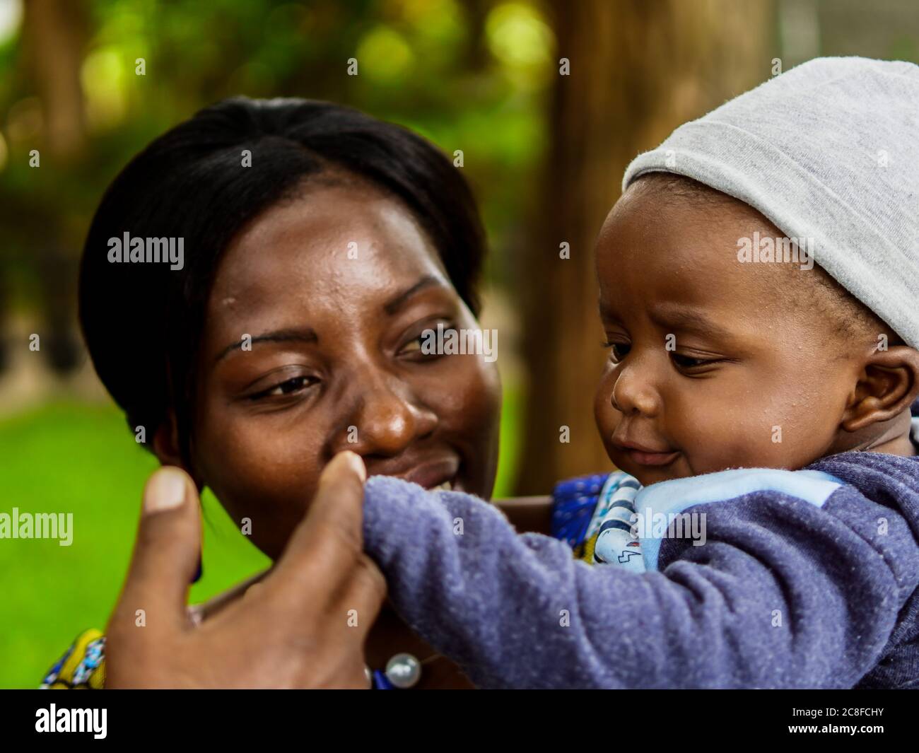 African mother and baby son hi-res stock photography and images - Alamy