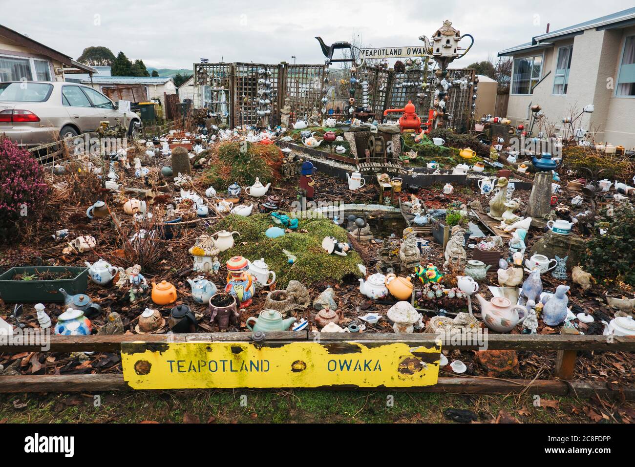 Teapotland Okawa, a private collection of teapots in someone's front ...