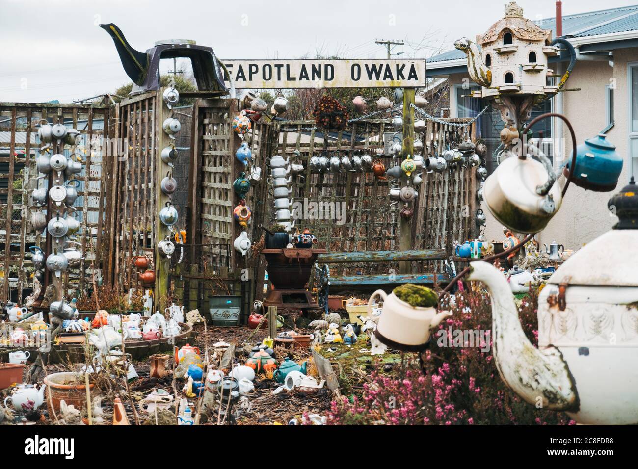 Teapotland Okawa, a private collection of teapots in someone's front ...