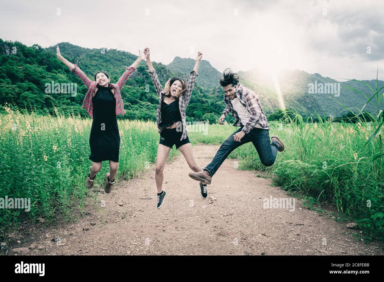 Teen group hispanic asian hi-res stock photography and images - Alamy