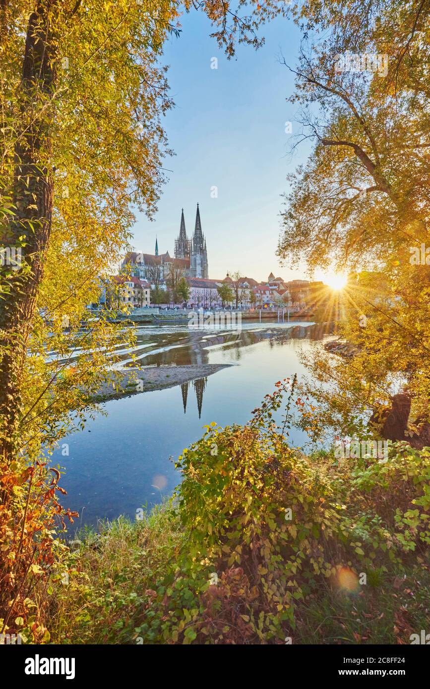 Regensburg cathedral hi-res stock photography and images - Alamy