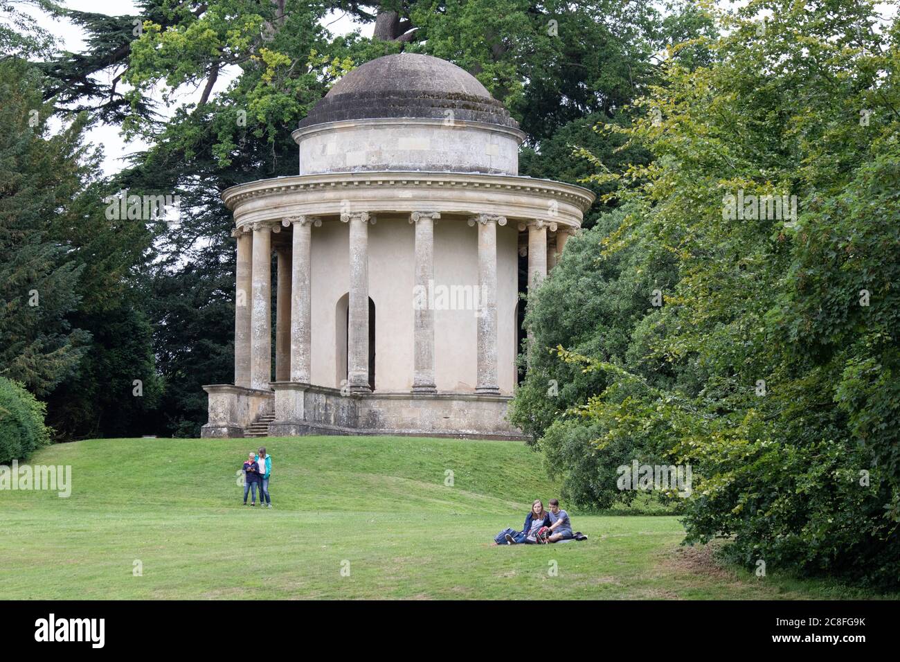 The temple of Ancient Virtue in Stowe Gardens Stock Photo - Alamy