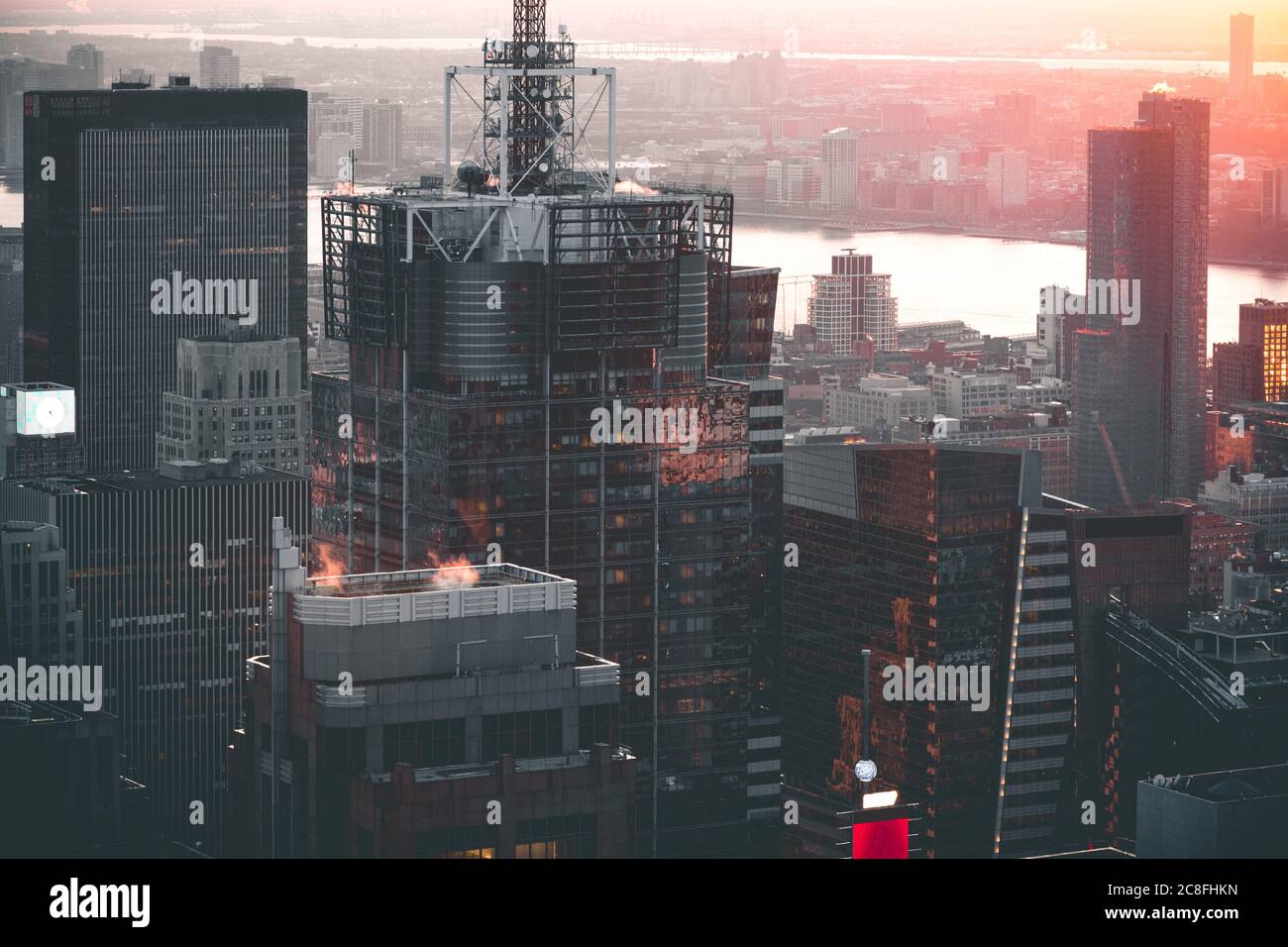 Manhattan skyline shot sunset hi-res stock photography and images - Alamy