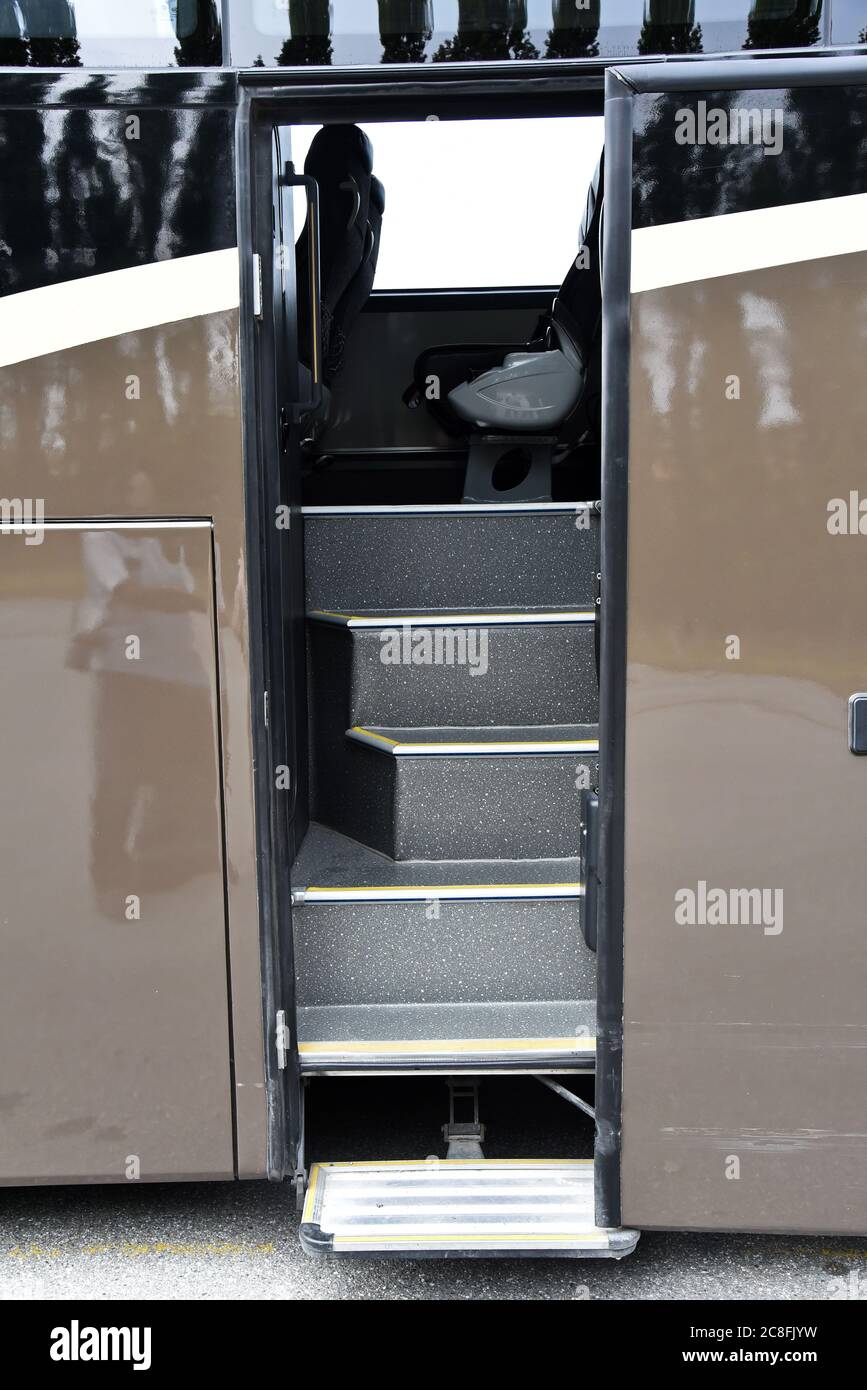 Side door bus hi-res stock photography and images - Alamy
