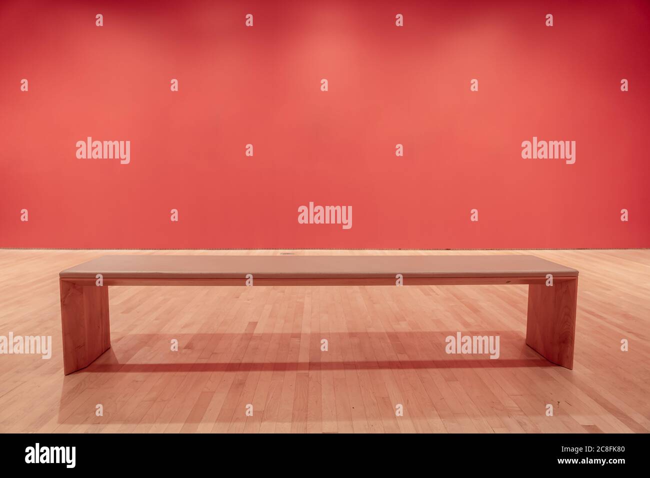 Empty museum wall with bench hi-res stock photography and images - Alamy