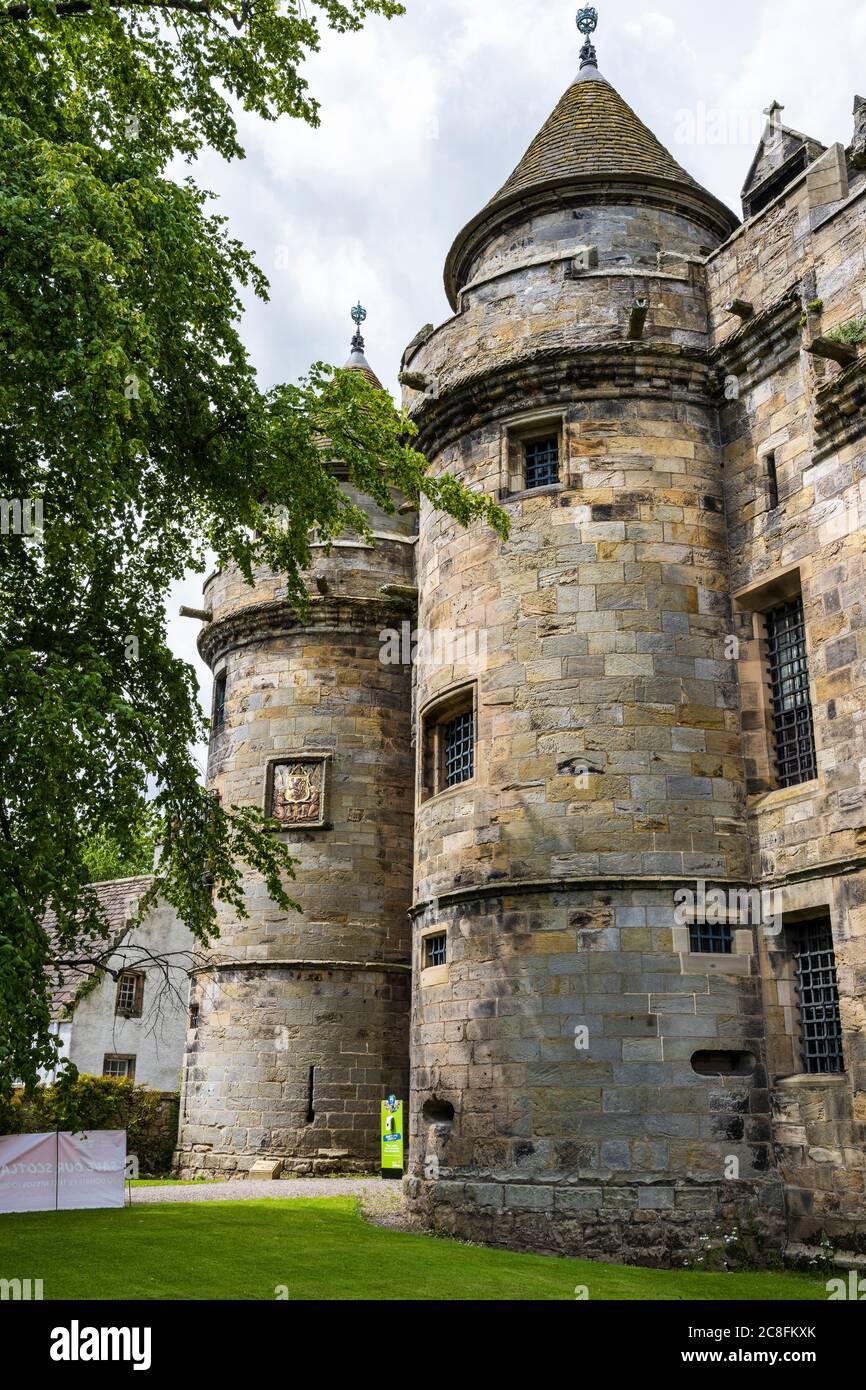 Falkland palace hi-res stock photography and images - Alamy