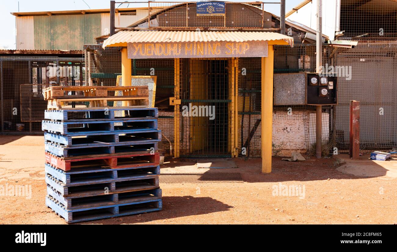 Aboriginal community hi-res stock photography and images - Alamy