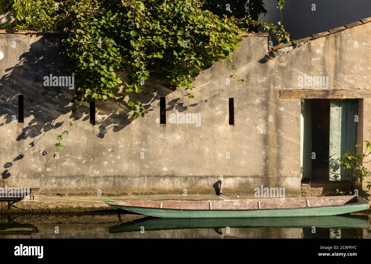Old front door boat hi-res stock photography and images - Alamy