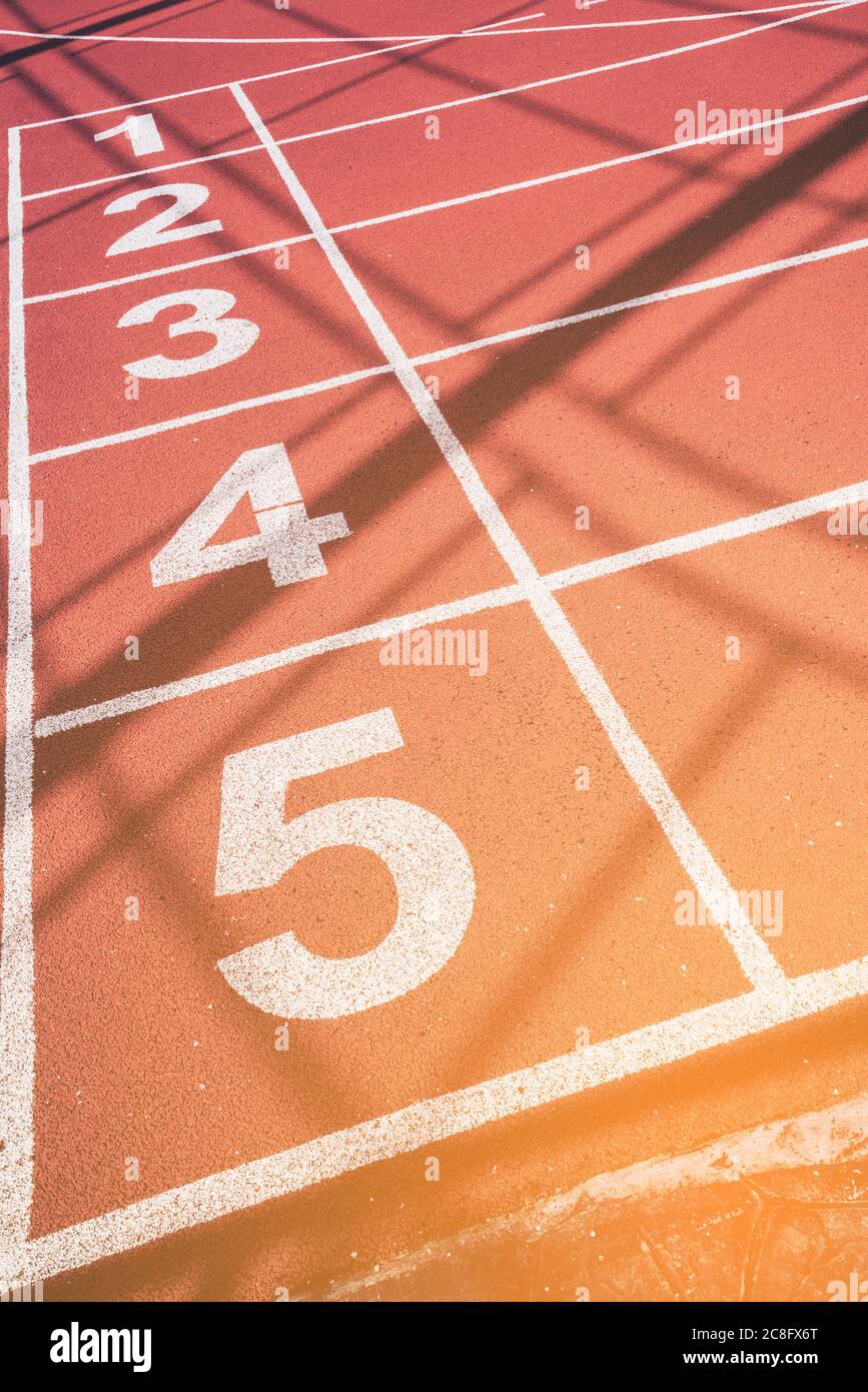 Number 4 finish hi-res stock photography and images - Alamy