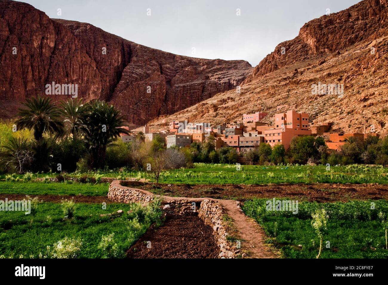 Moroccan village hi-res stock photography and images - Alamy