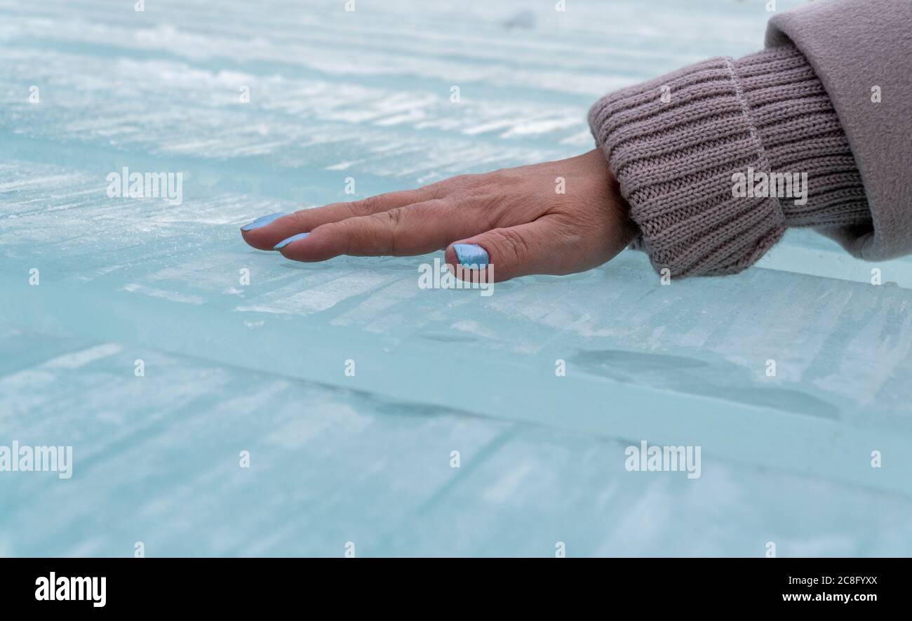 Ice smooth hi-res stock photography and images - Alamy